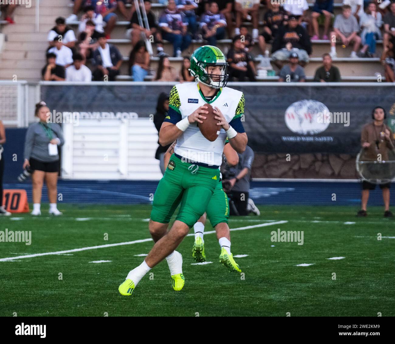 Honolulu, Hawaii, USA. 19th Jan, 2024. Team Makua quarterback Jake ...
