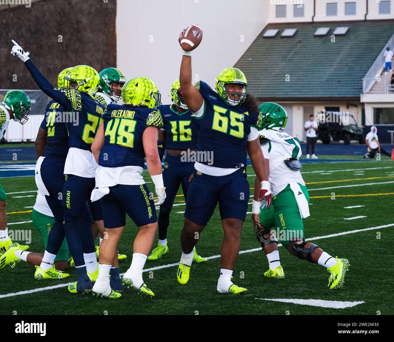 Bowl 2024 hi hi-res stock photography and images - Alamy