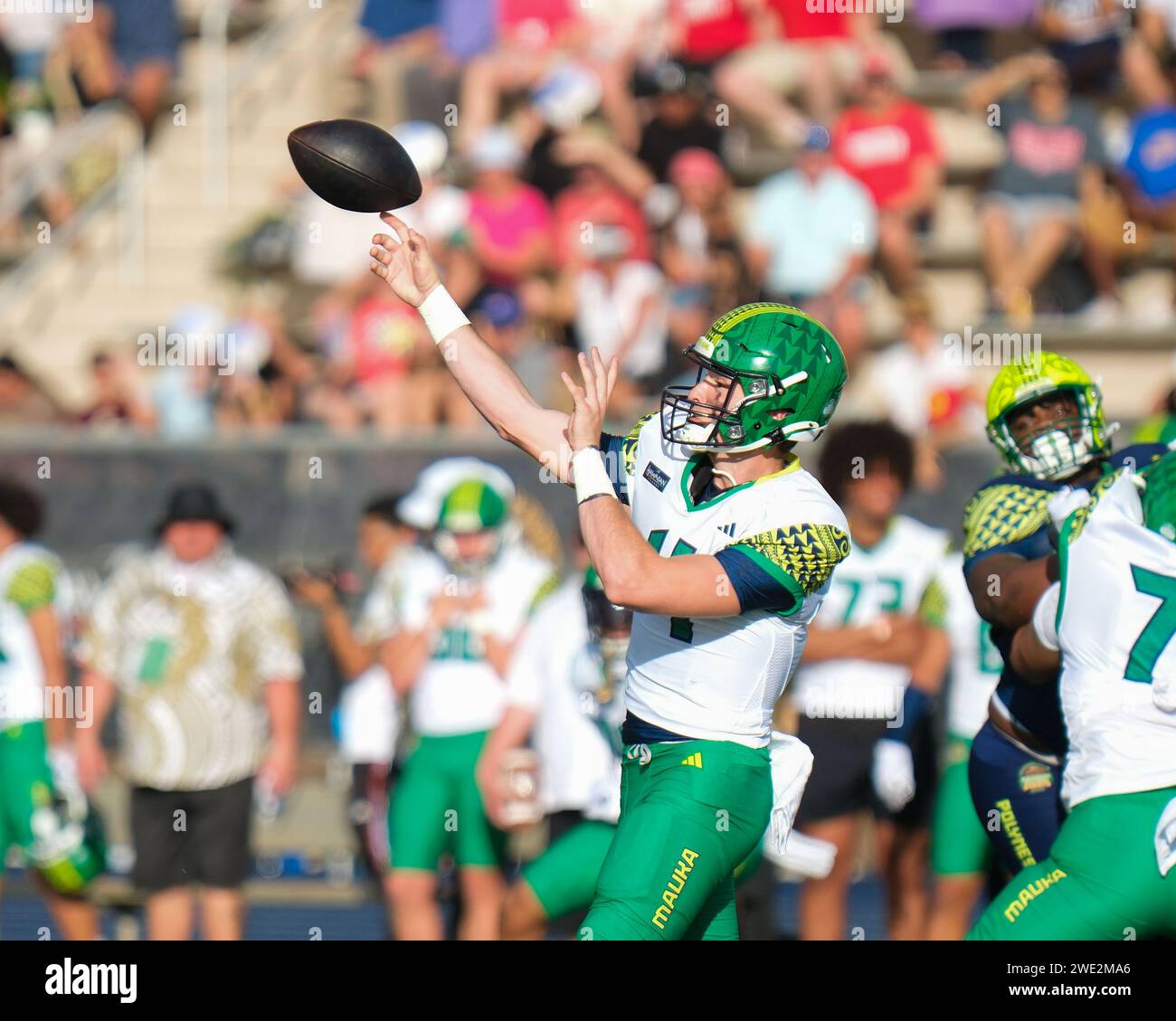 Honolulu, Hawaii, USA. 19th Jan, 2024. Team Makua quarterback Jake ...