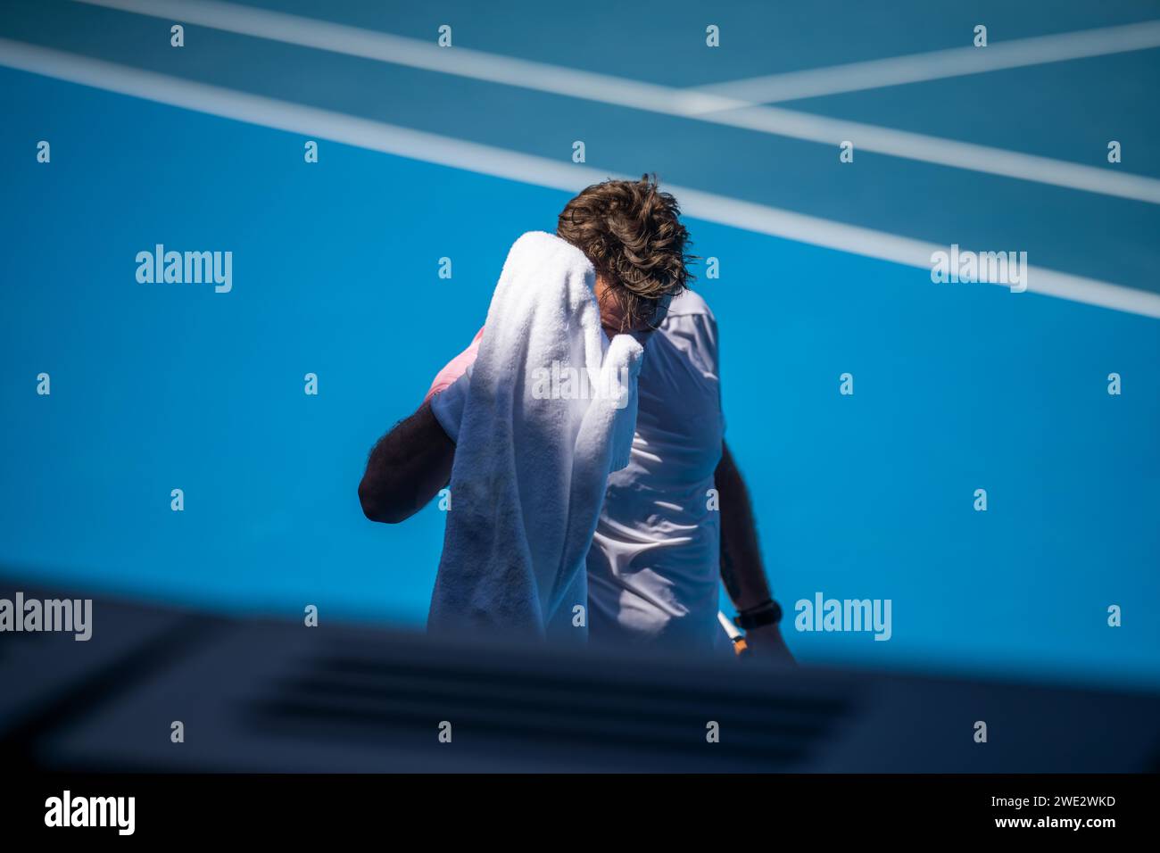 tennis player towel in a tennis match Stock Photo - Alamy