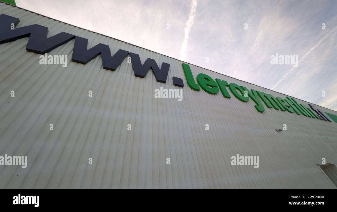 Www leroymerlin hi-res stock photography and images - Alamy