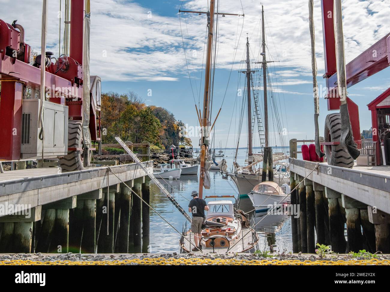 Boat dismantling process hi-res stock photography and images - Alamy