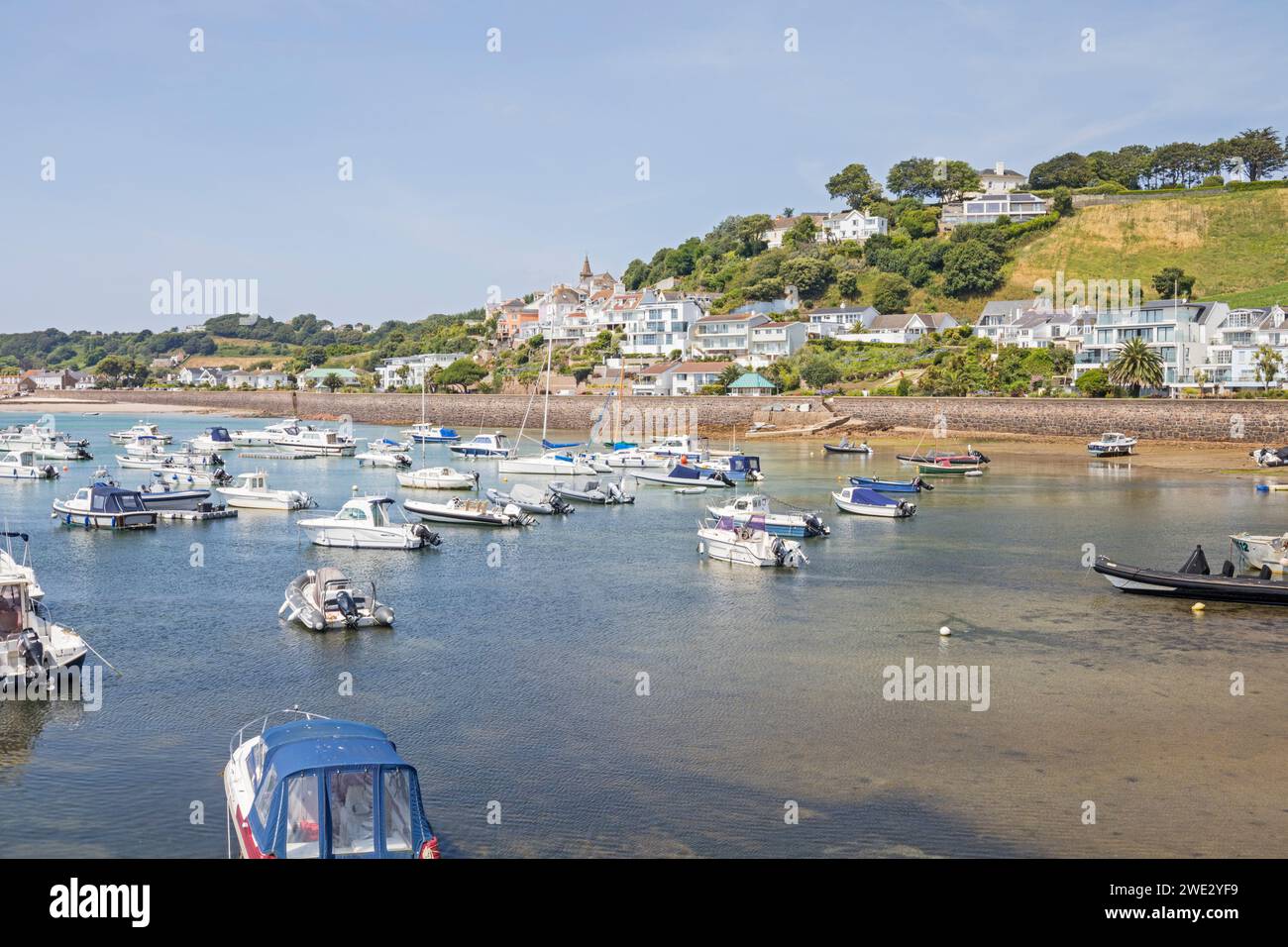 Gorey horizontal hi-res stock photography and images - Alamy