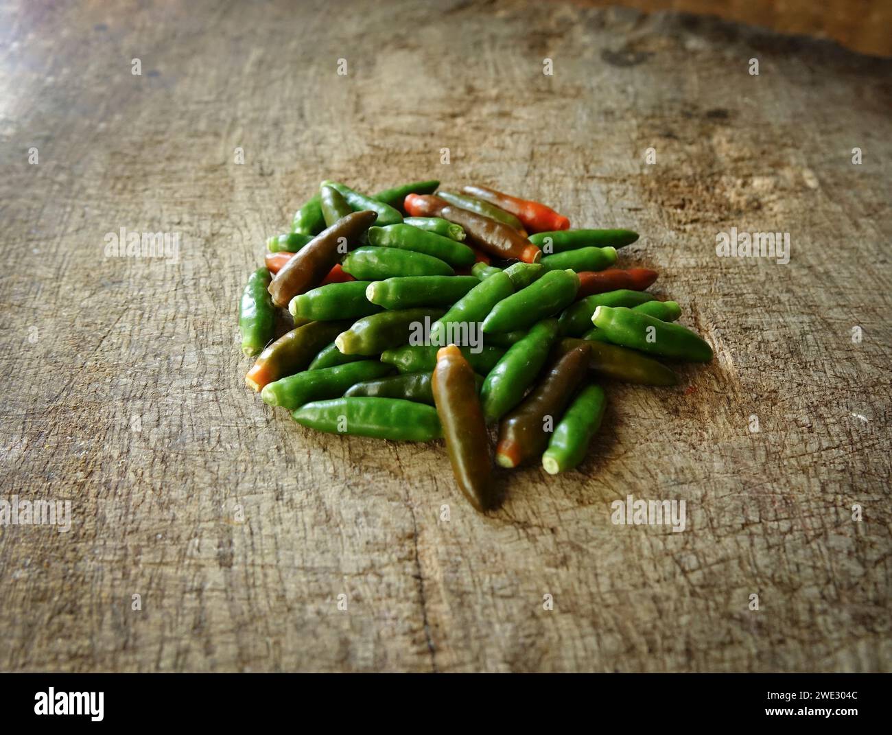 Birds eye chilli plant hi-res stock photography and images - Alamy
