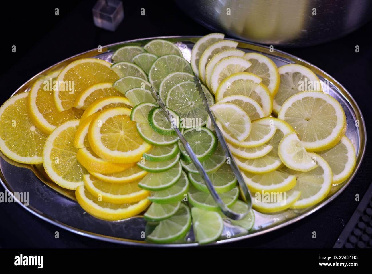 Closeup plate limes lemons hi-res stock photography and images - Alamy