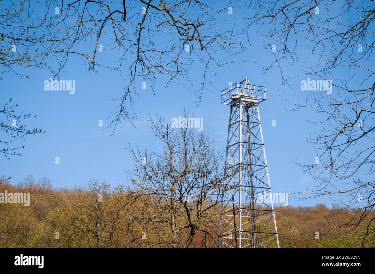The Drake Well Museum and Parkin the scenic Oil Creek Valley, USA Stock ...