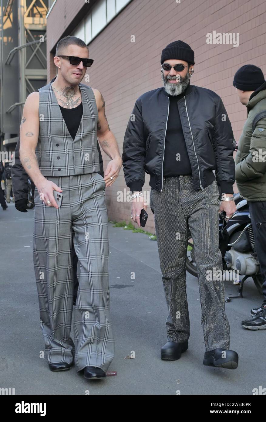 Fashion bloggers street style outfits before Gucci fashion show during ...