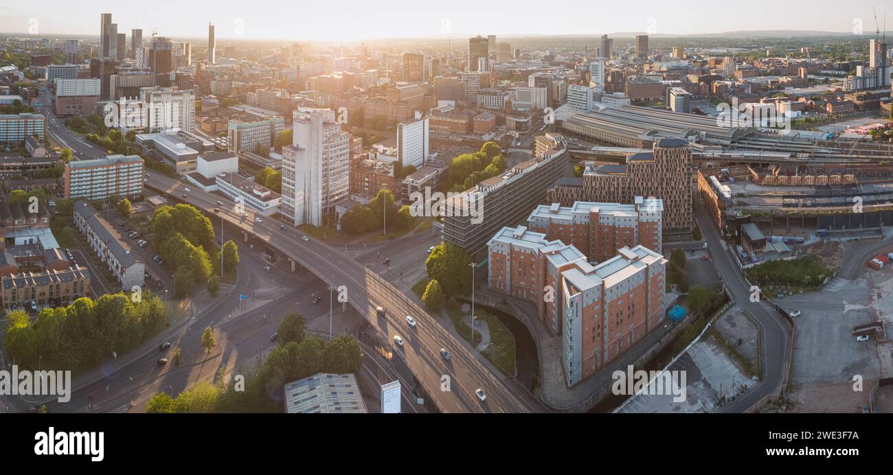 University of manchester campus hi-res stock photography and images - Alamy