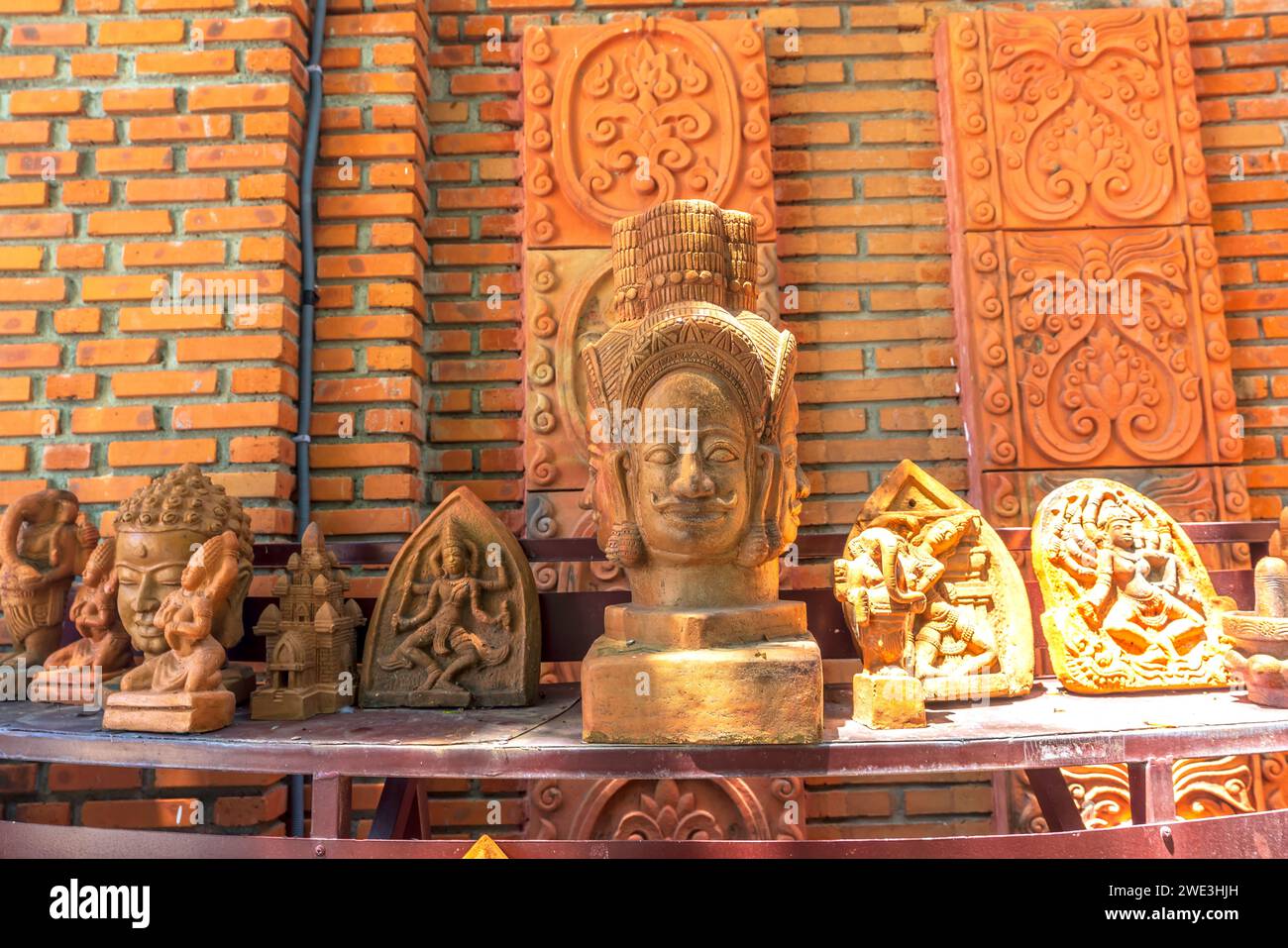 The 12th century terracotta objects simulate the prosperous period of ...