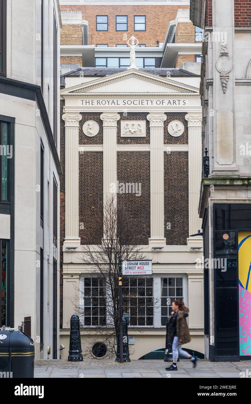 Royal Society of Arts building as seen from The Strand, London, England ...