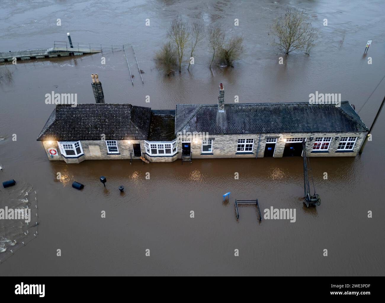 Naburn lock hi-res stock photography and images - Alamy