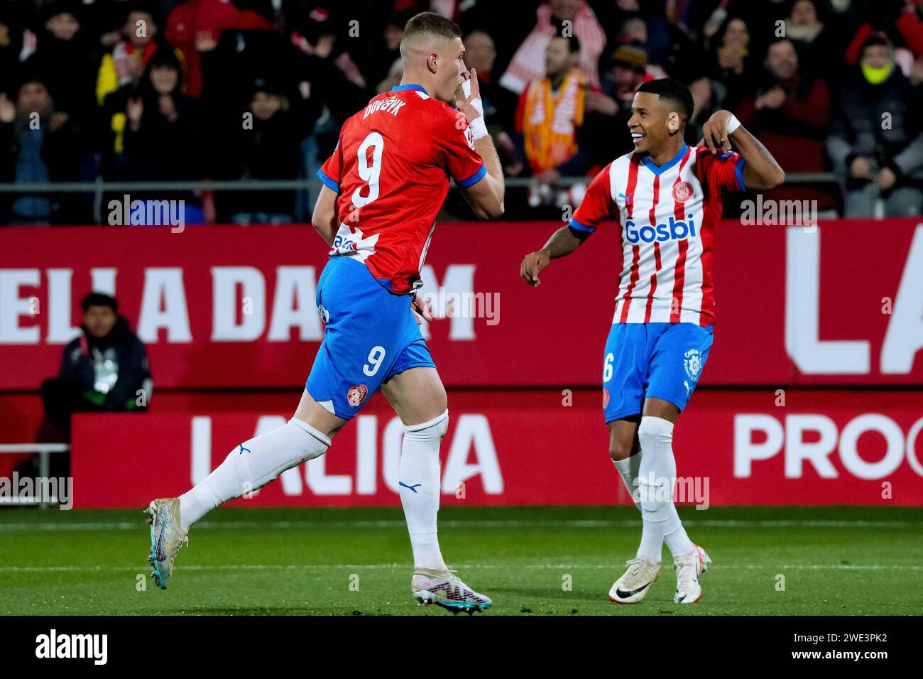 Girona, Spain. 21st Jan, 2024. Artem Dovbyk of Girona FC cdelebrates ...