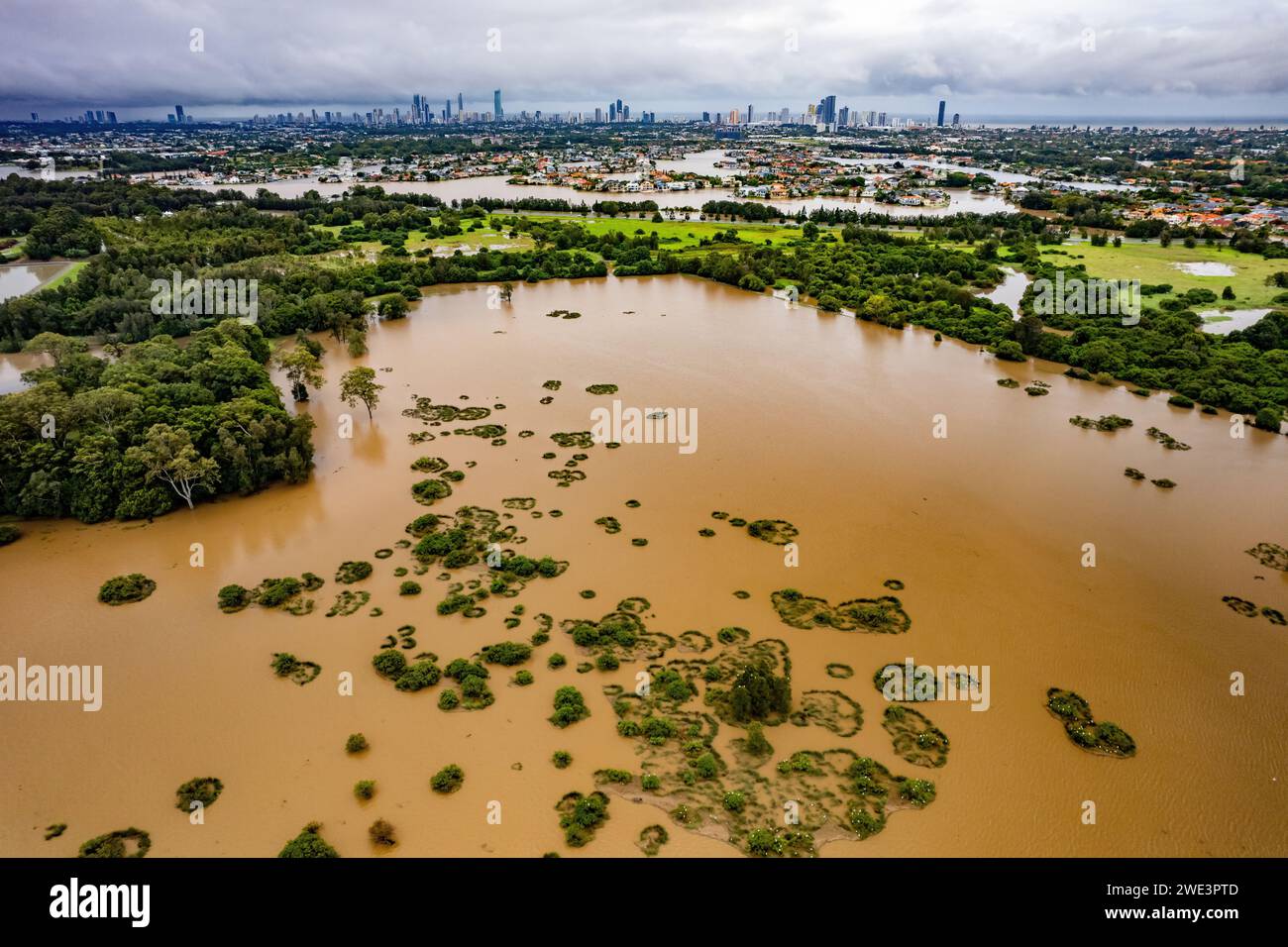 Roads by the water hi-res stock photography and images - Alamy