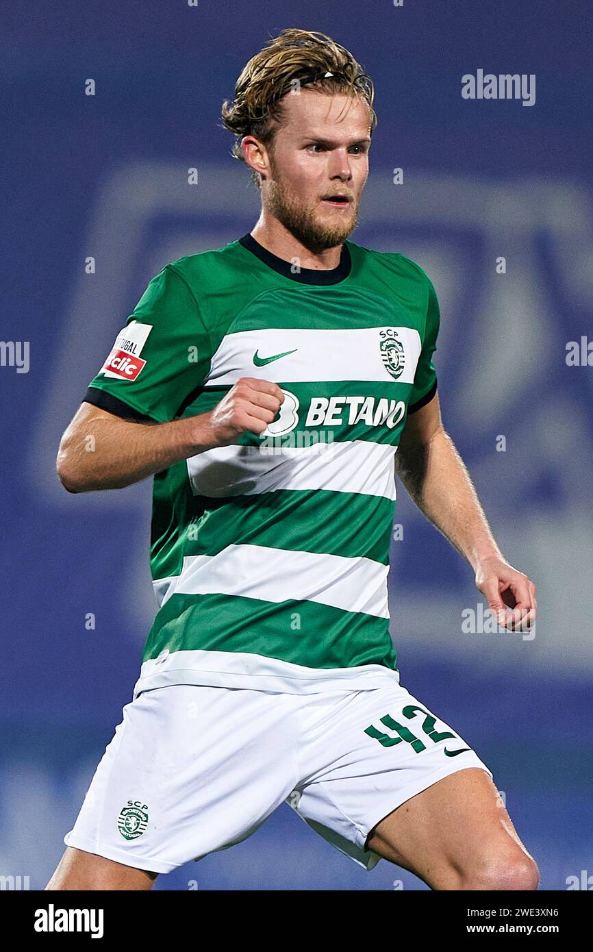 Morten Hjulmand of Sporting CP in action during the Liga Portugal ...