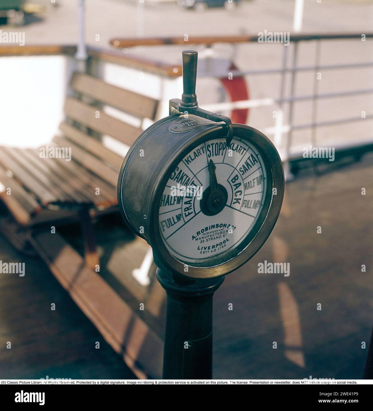 Ships engine hi-res stock photography and images - Alamy
