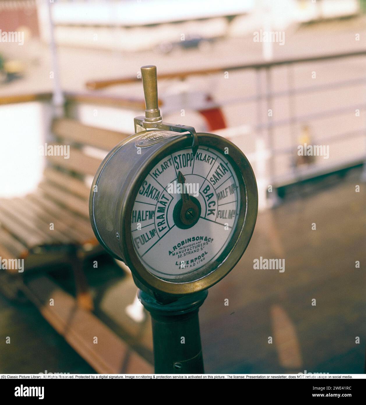 Ships engine hi-res stock photography and images - Alamy