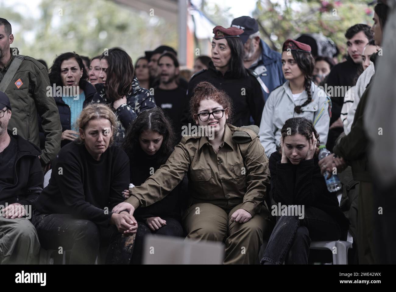 Tel Aviv, Israel. 23rd Jan, 2024. Israelis mourn during the funeral of ...