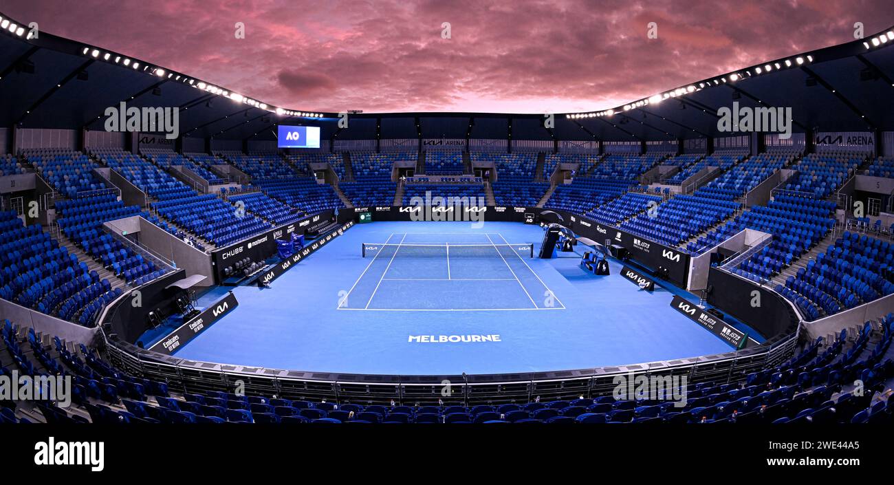 Empty tennis arena hi-res stock photography and images - Alamy