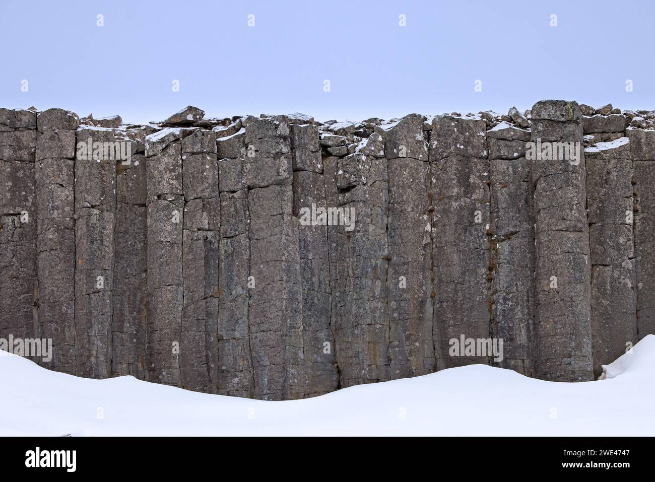 Gerðuberg / Gerduberg basalt columns in winter, cliff of dolerite in ... Gerðuberg / Gerduberg basalt columns in winter, cliff of dolerite in ...
