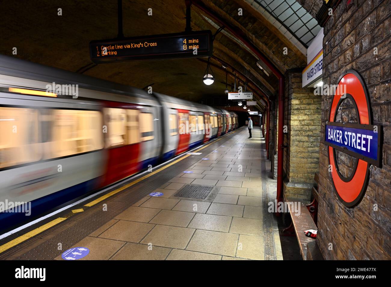 Baker Street Platform Stock Photo - Alamy