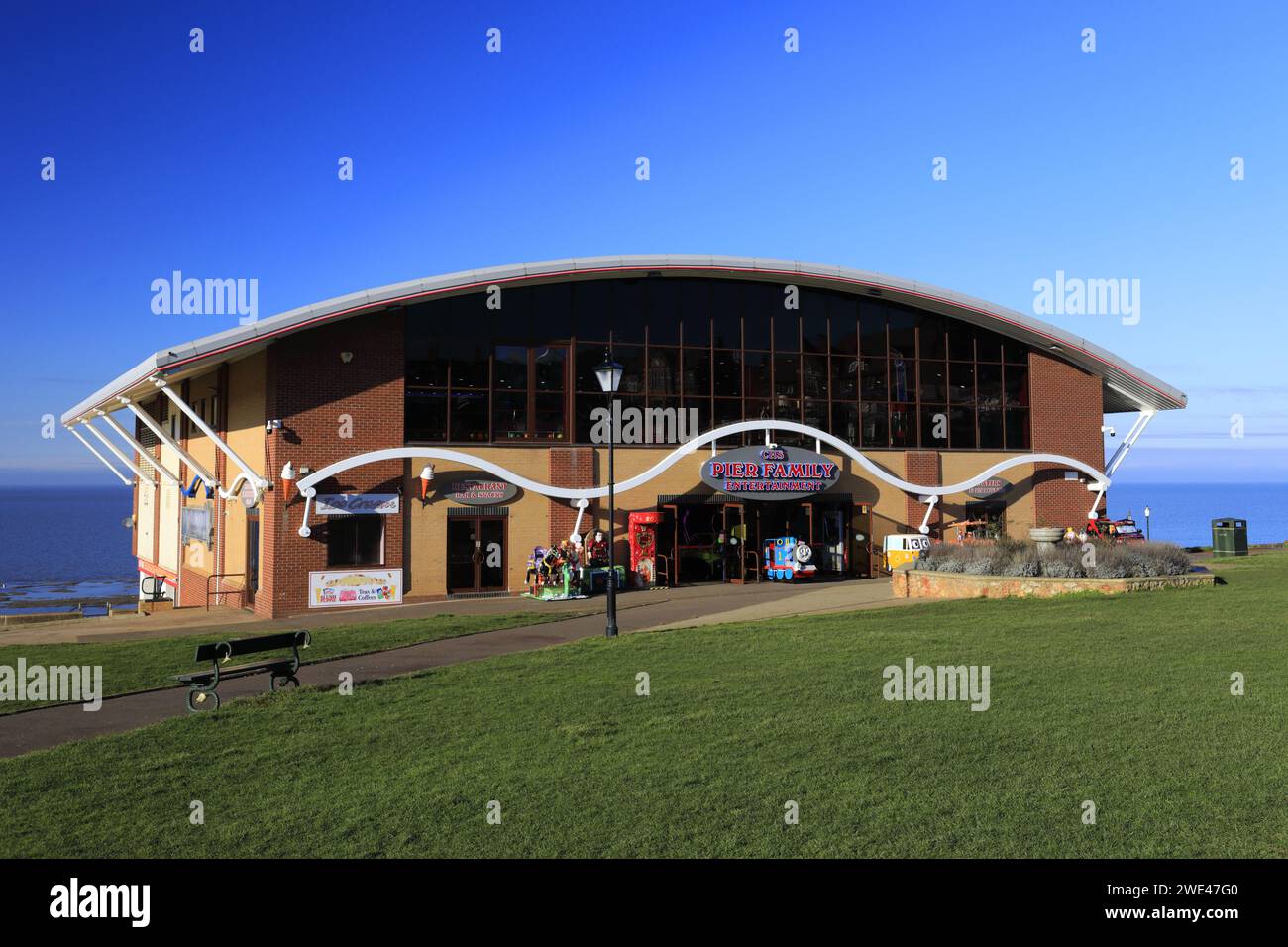 The amusement pier at Hunstanton town, North Norfolk, England, UK Stock ...