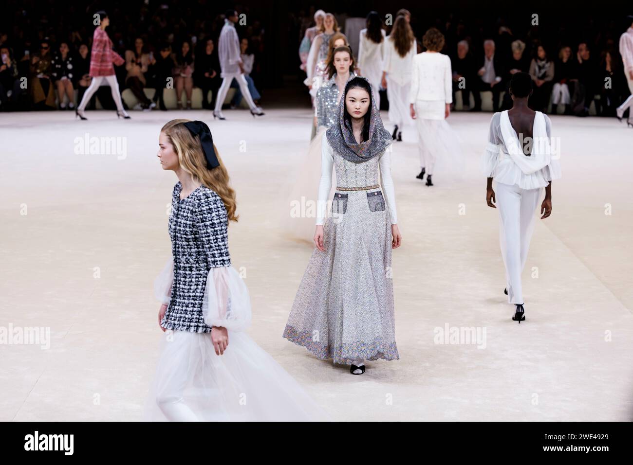 Paris, Frankreich. 23rd Jan, 2024. CHANEL Haute Couture Spring/Summer ...
