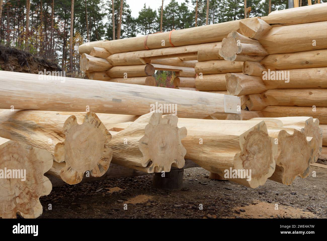 Log cabin construction hi-res stock photography and images - Alamy