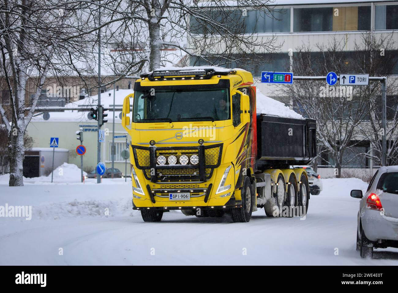 Beautifully customised yellow Volvo FH tipper truck transports snow ...