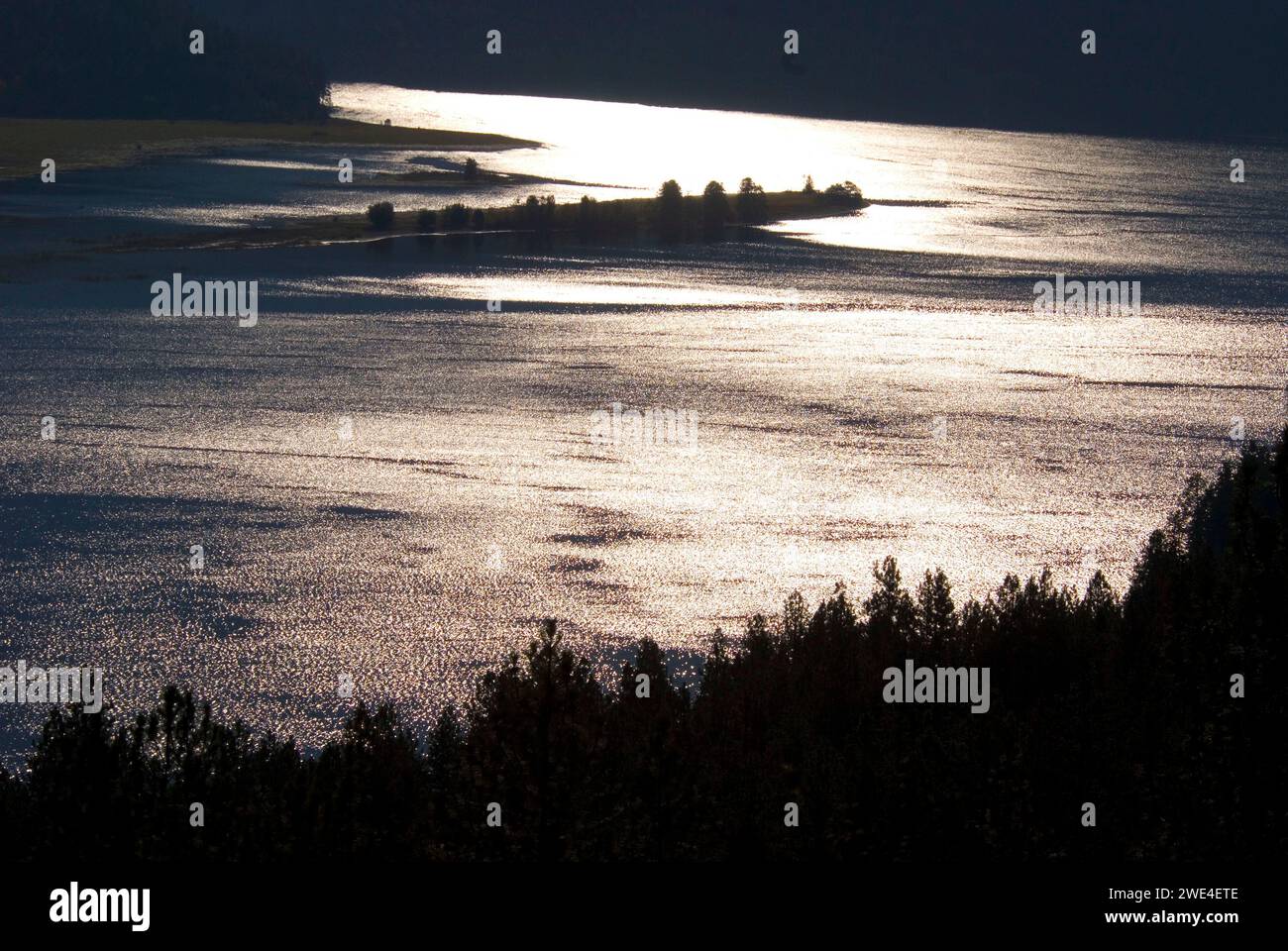 Franklin D Roosevelt Lake silhouette, Sherman Creek Wildlife Area ...