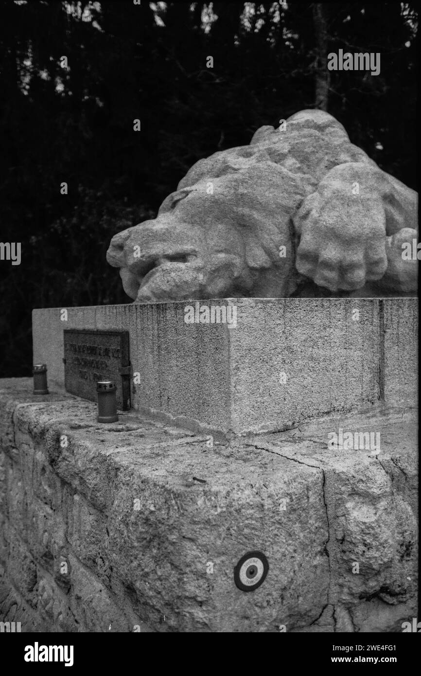 A family trip to WWI battlefields, Monument to Colonel Driant ...