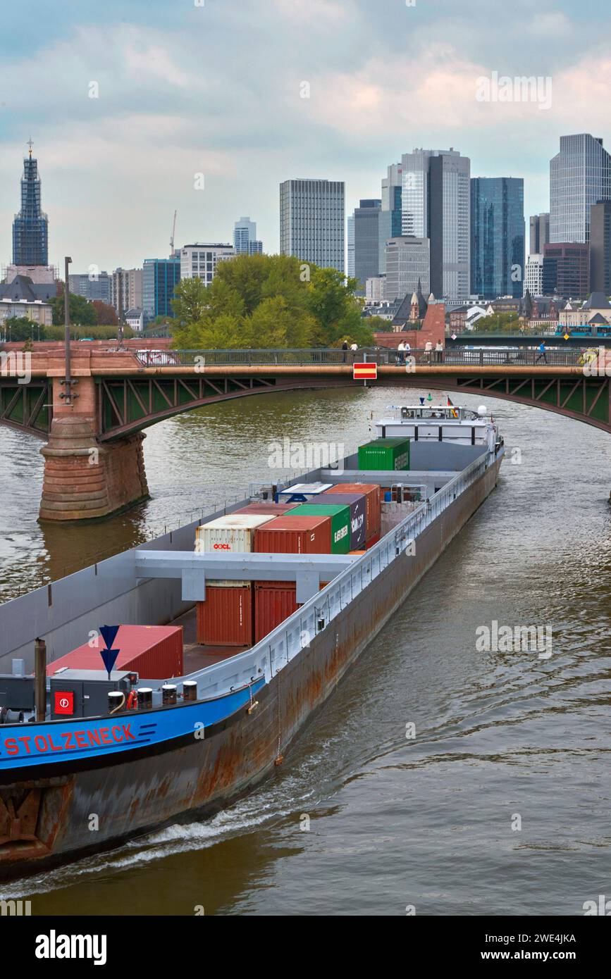 View river street main hi-res stock photography and images - Alamy