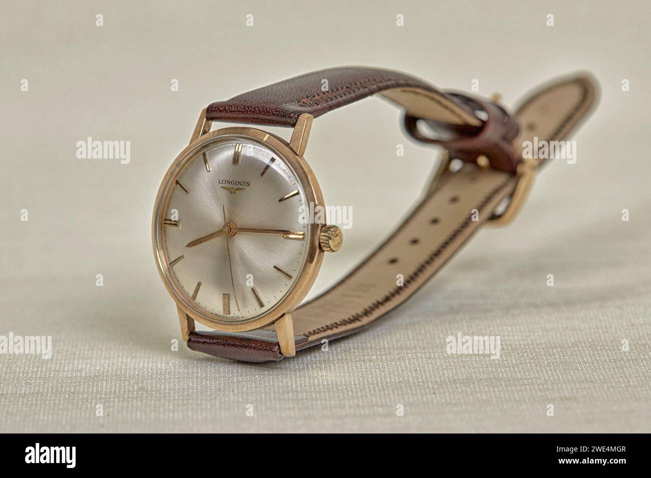 Watch 60s 1960s hi-res stock photography and images - Alamy
