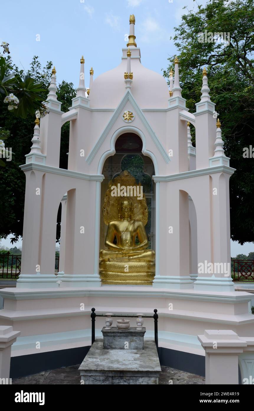 Bang Pa-In Royal Palace, Ban Len, Bang Pa-in District, Phra Nakhon Si Ayutthaya 13160, Thailand ...