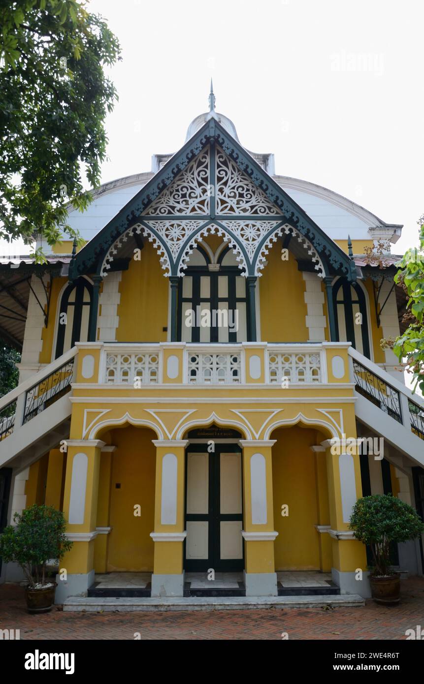 Phra nakhon street art hi-res stock photography and images - Alamy