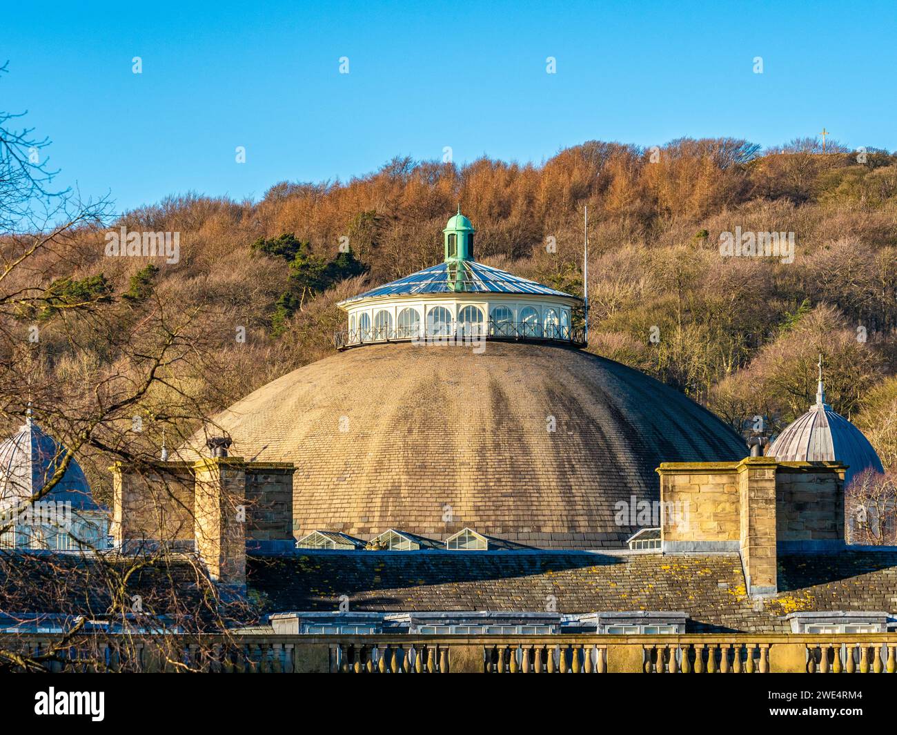 The Devonshire Dome in Buxton with the Peak District National Park in ...