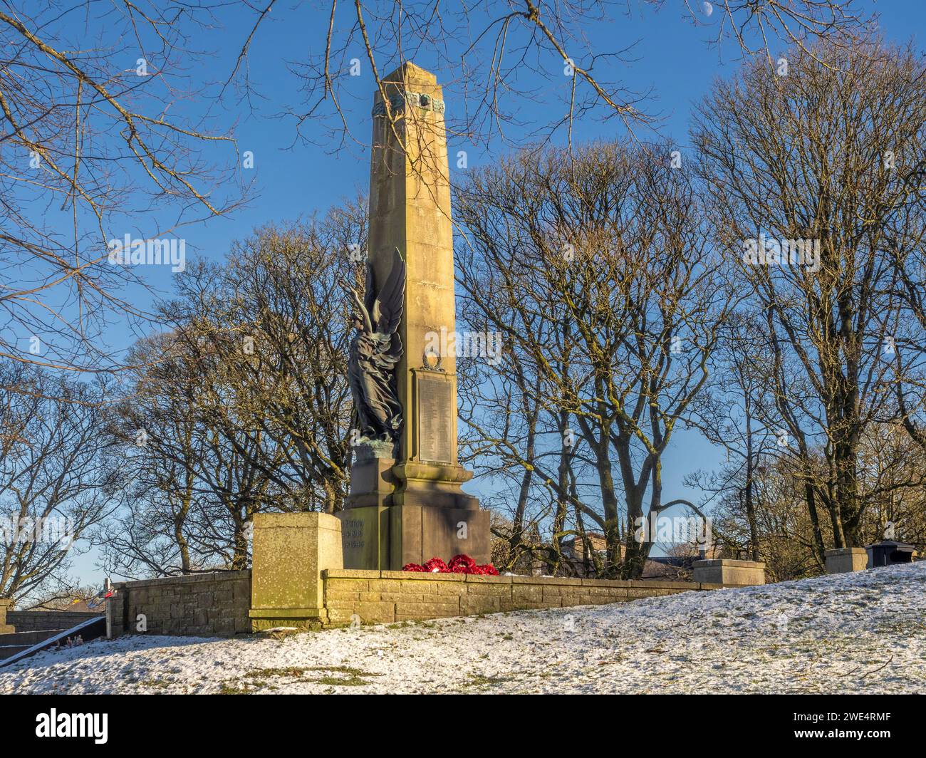 War memorial on The Slopes in Buxton, in snow Stock Photo - Alamy
