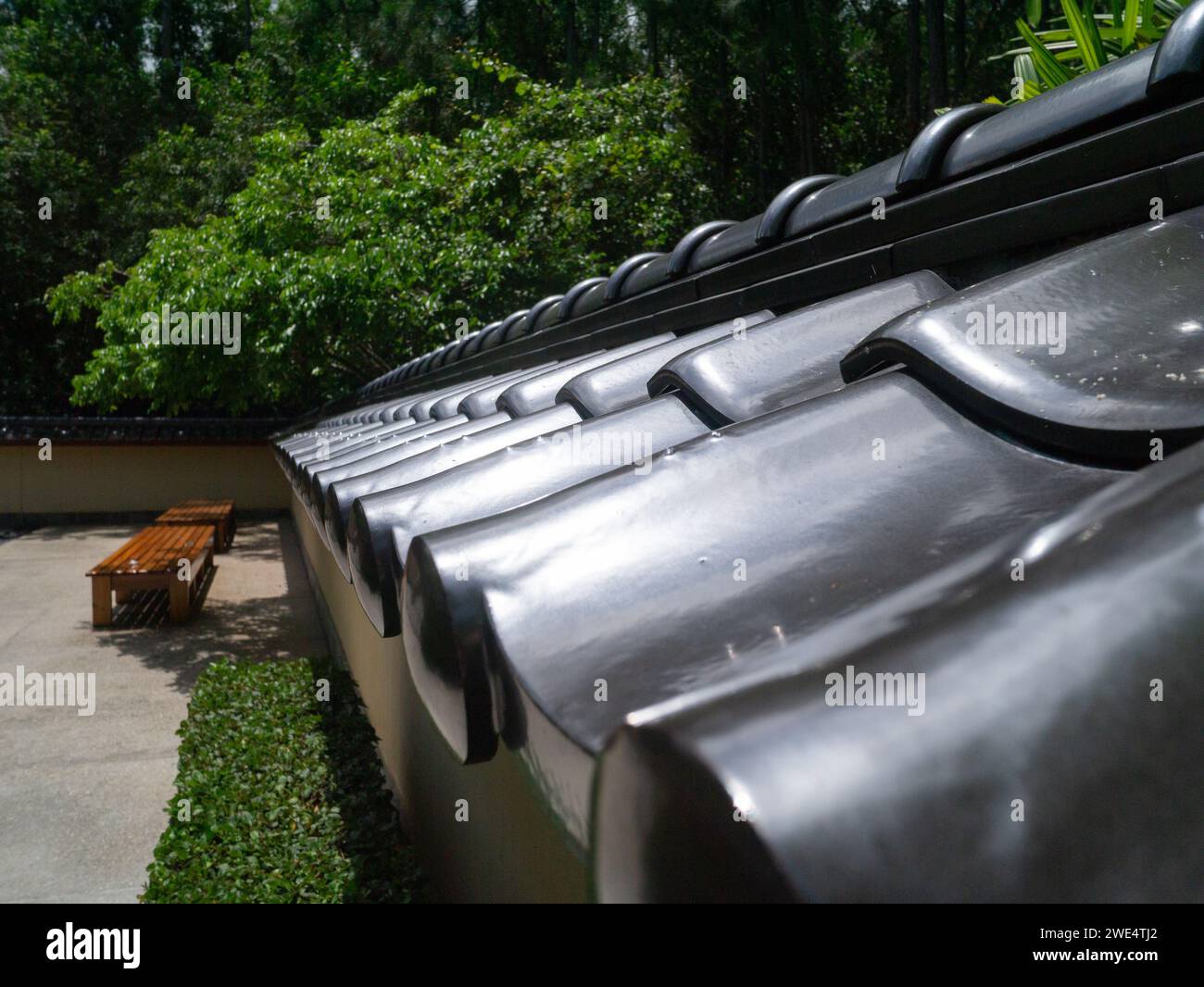 Ceramic Japanese roof tiles at Morikami Museum and Japanese Gardens ...
