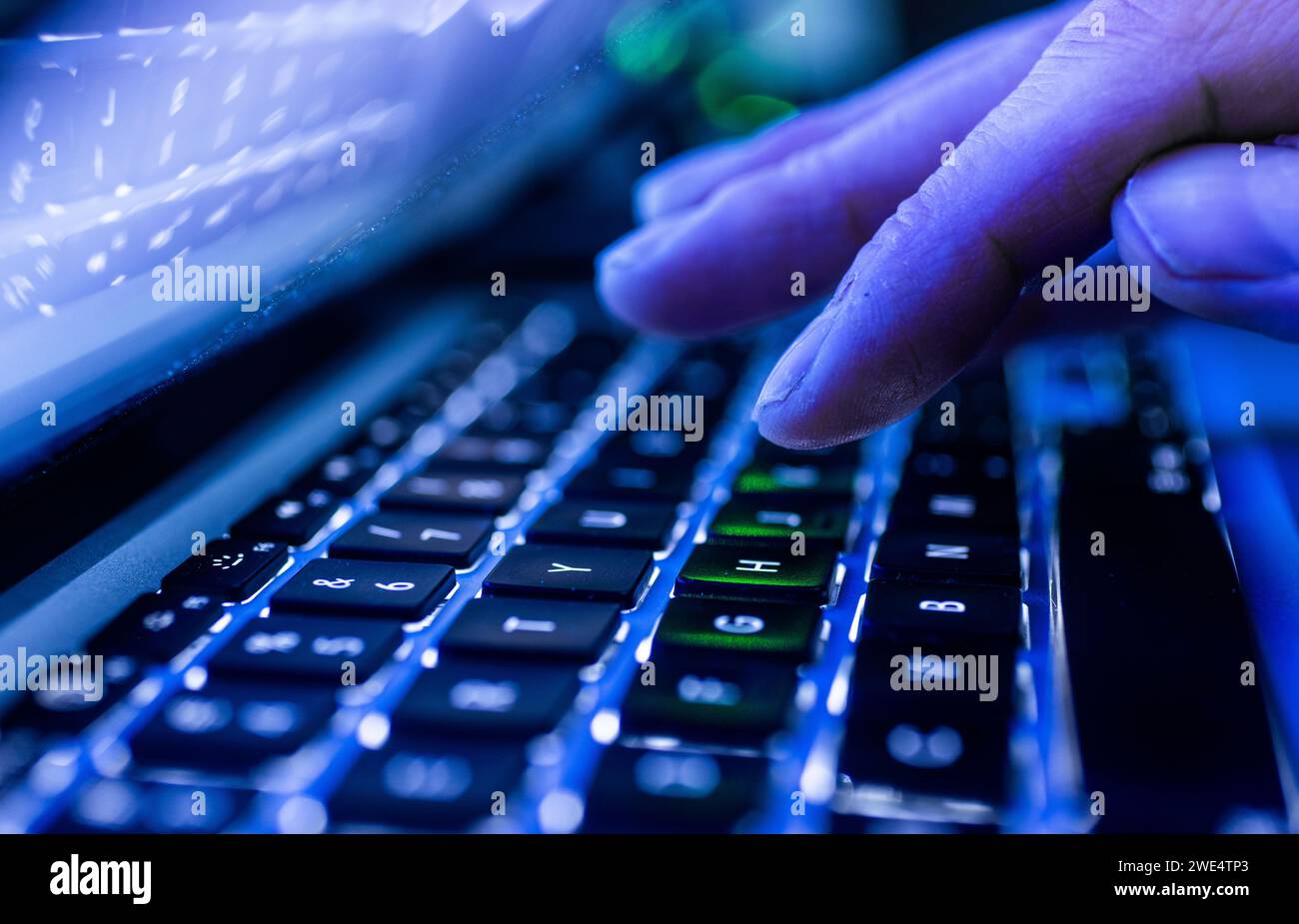 Utpressningsprogram hi-res stock photography and images - Alamy