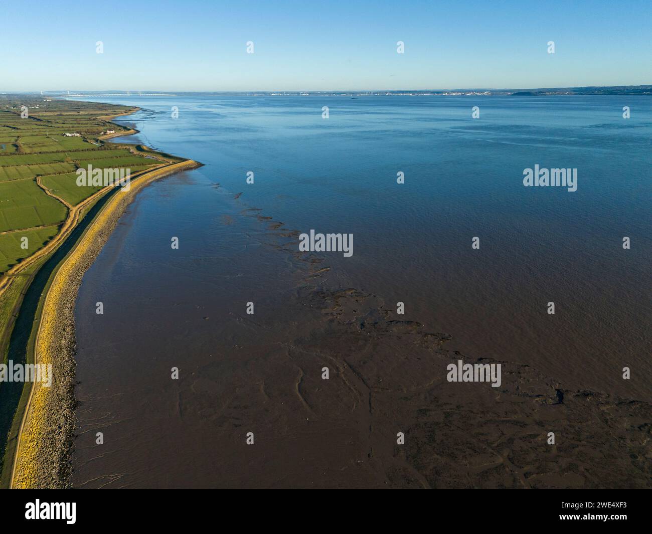 Gold Cliff sea wall, South Wales with the Severn eatuary Stock Photo ...