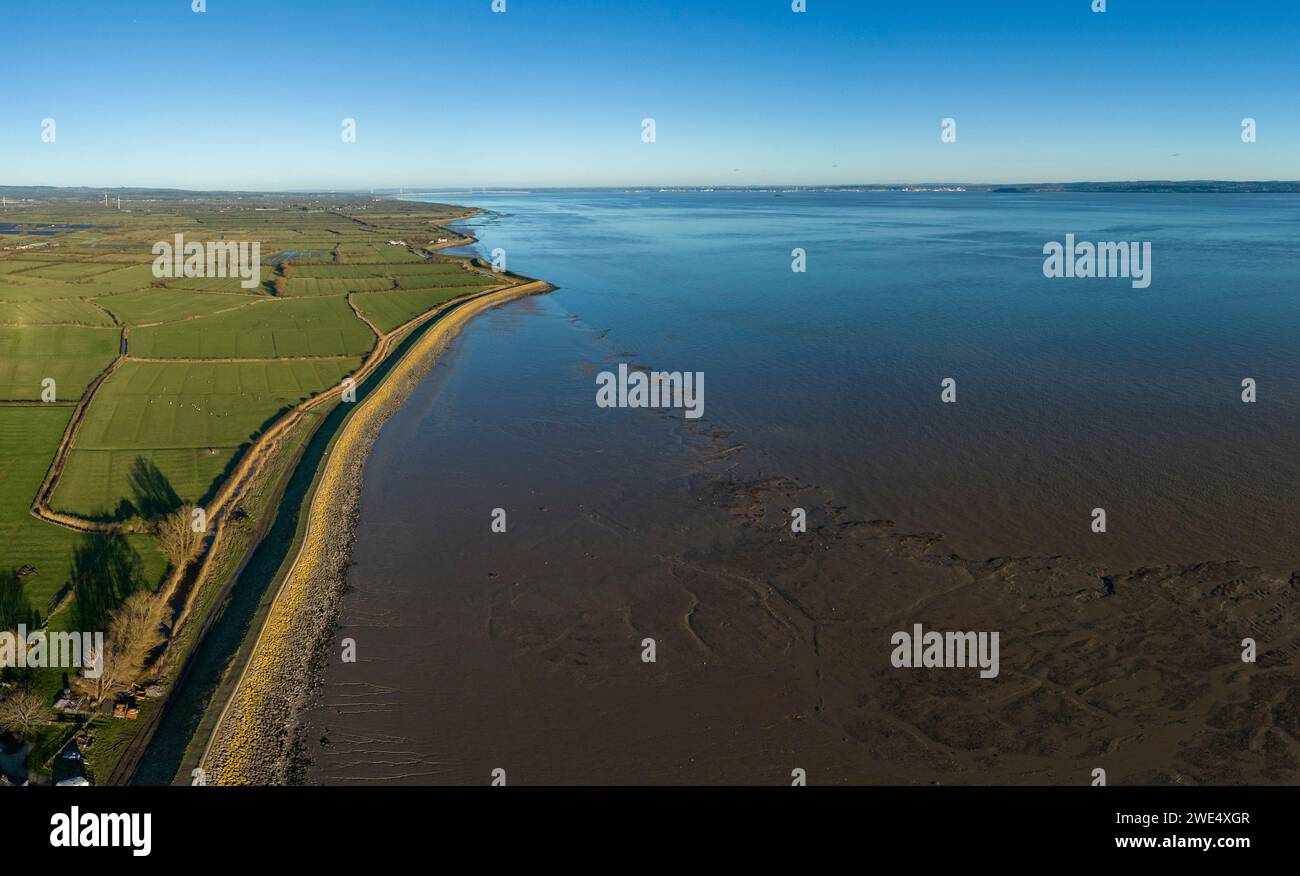 Gold Cliff sea wall, South Wales with the Severn eatuary Stock Photo ...