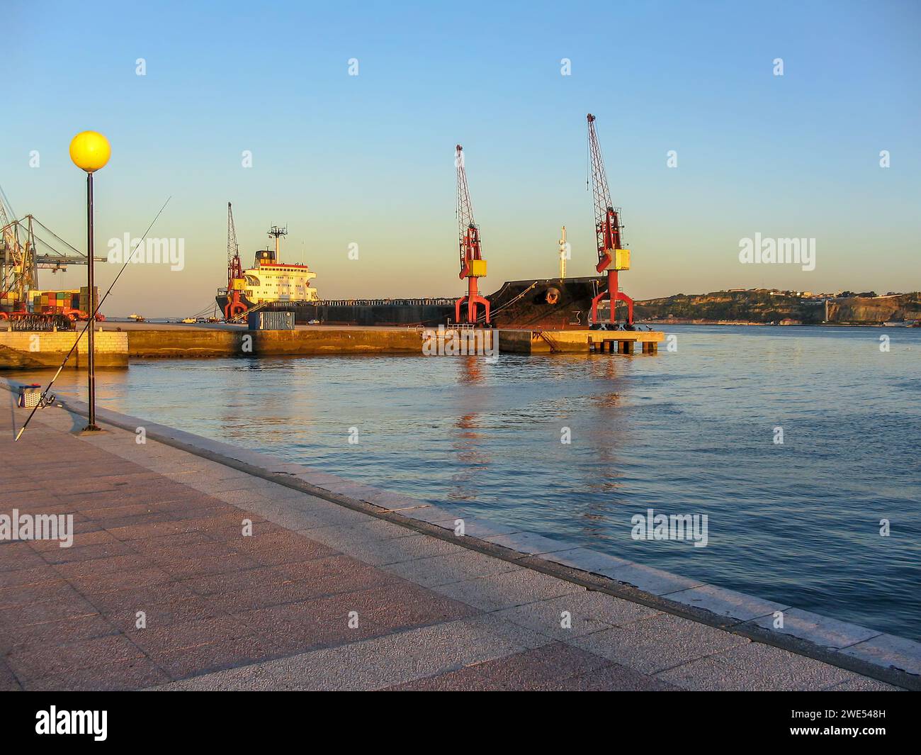 Moored cargo ship hi-res stock photography and images - Alamy