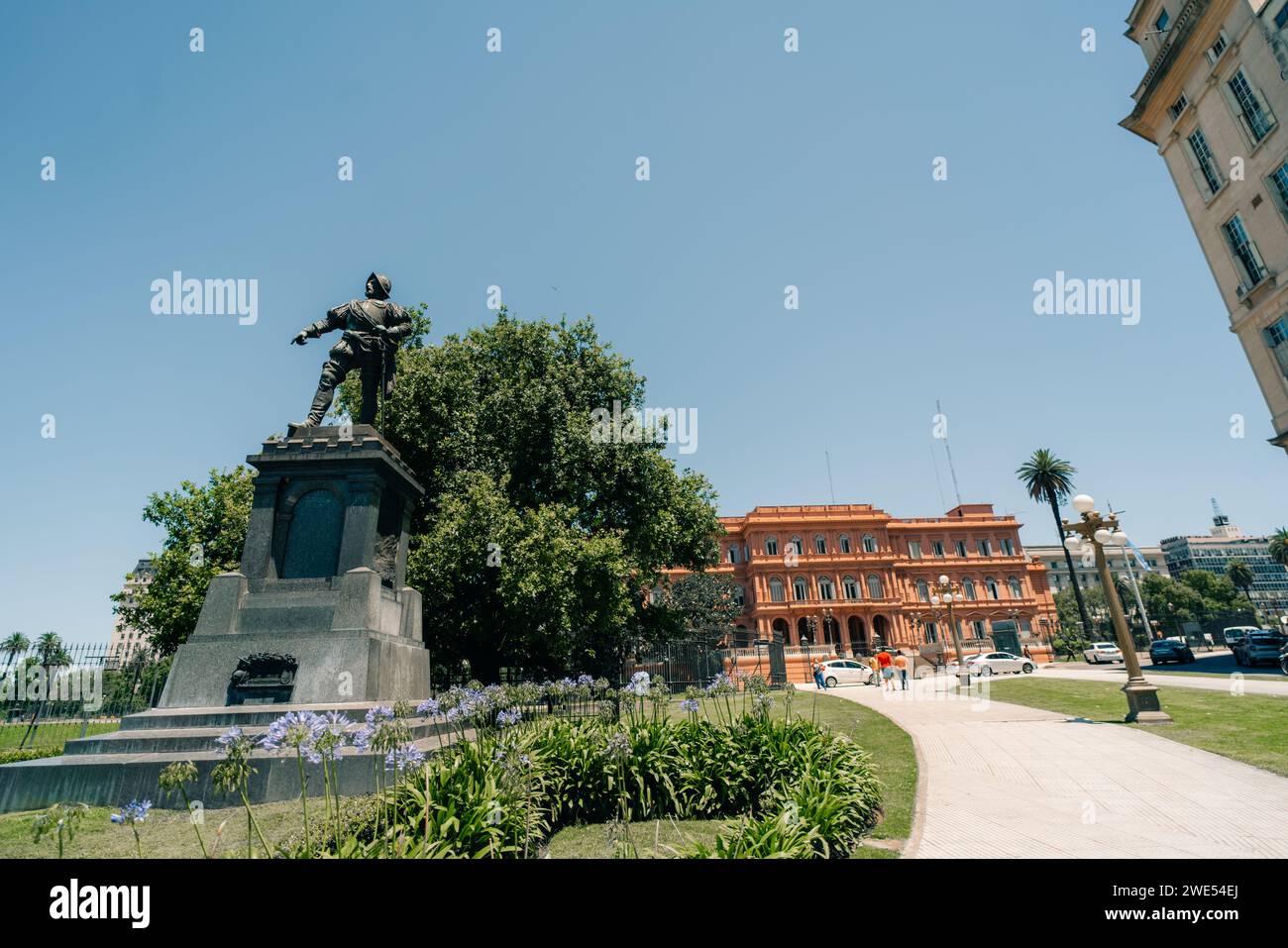 Juan de garay statue hi-res stock photography and images - Alamy