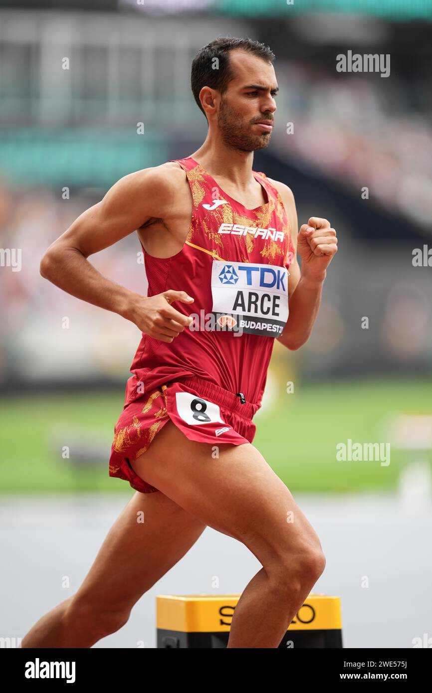 Daniel Arce participating in the 3000 METRES STEEPLECHASE at the World Athletics Championships ...