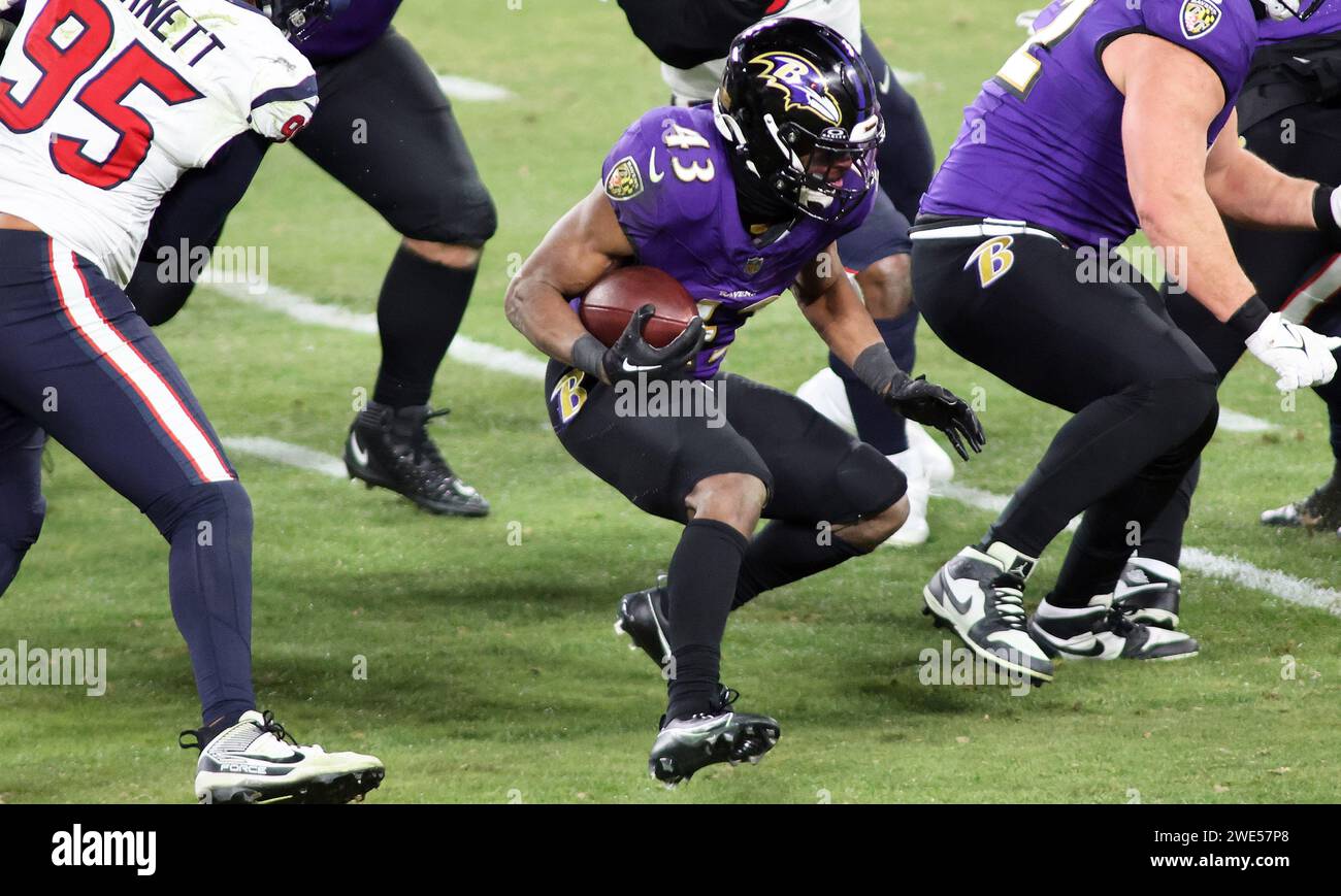 Baltimore Ravens running back Justice Hill (43) runs during an NFL ...