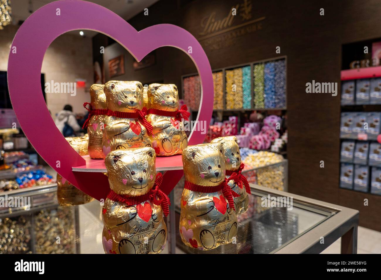 Lindt Chocolatier is a Swiss candy store located at 34th Street Herald ...