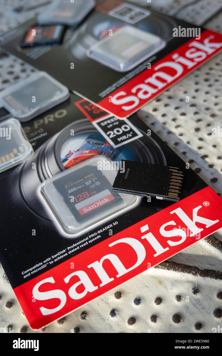 Sandisk sd card hi-res stock photography and images - Alamy