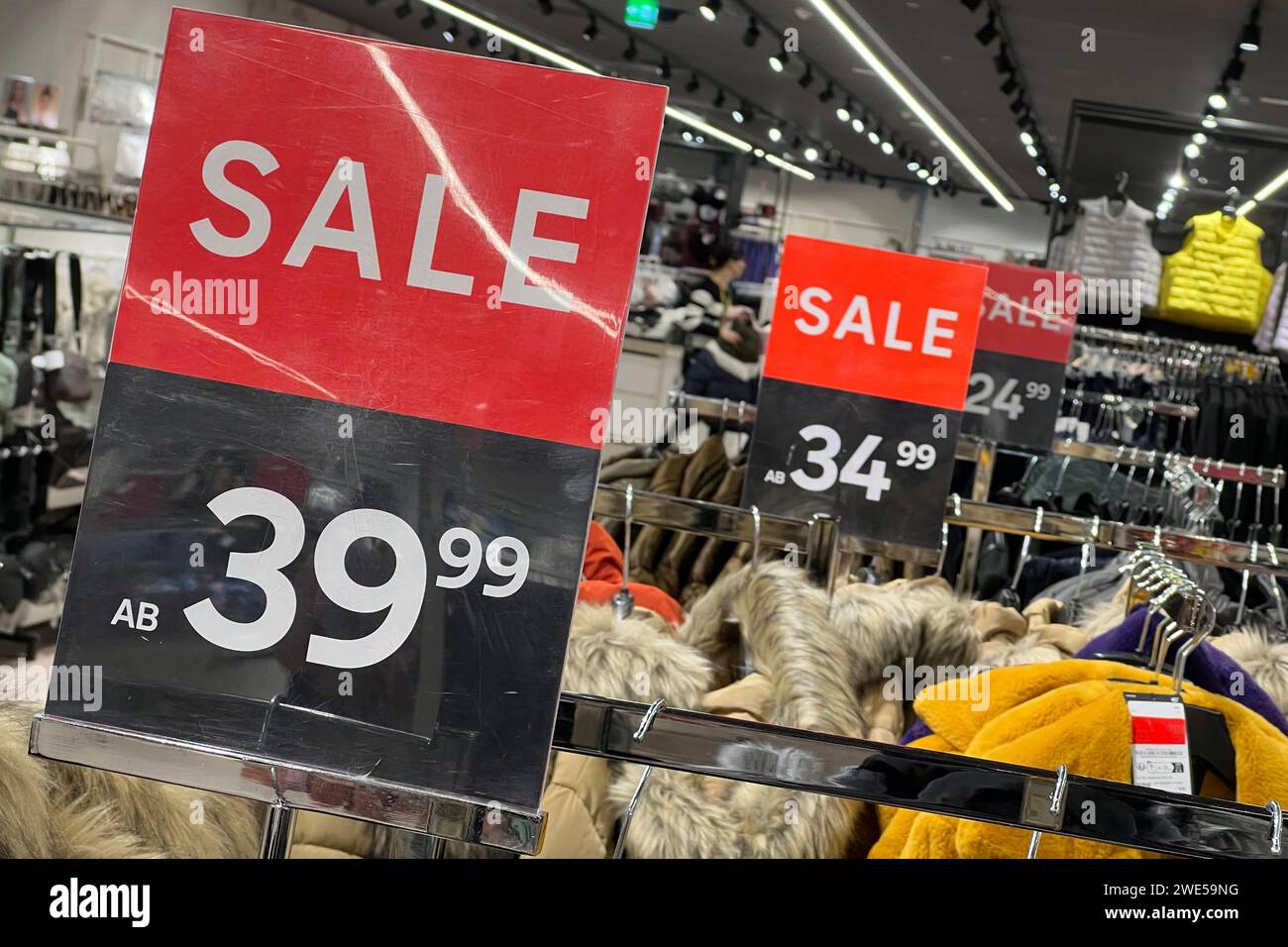 Preisschild einkaufen hi-res stock photography and images - Alamy