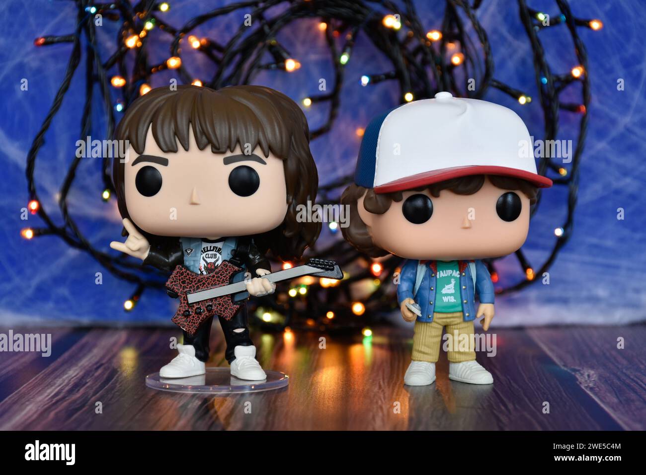 Funko Pop action figures of Eddie and Dustin from popular horror ...