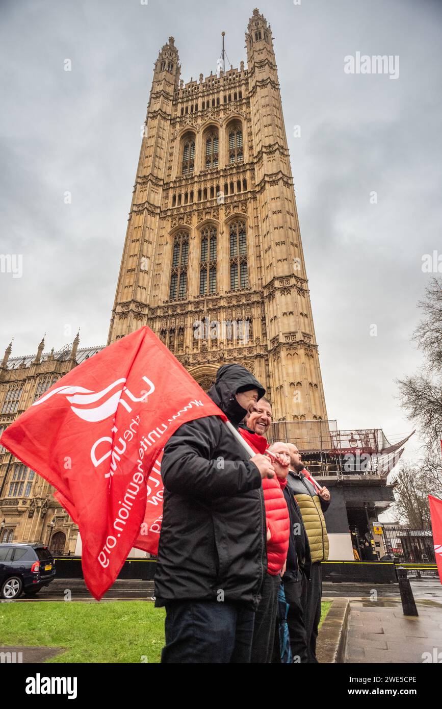 London, January 23rd 2024: The Unite tarde union protest in support of ...