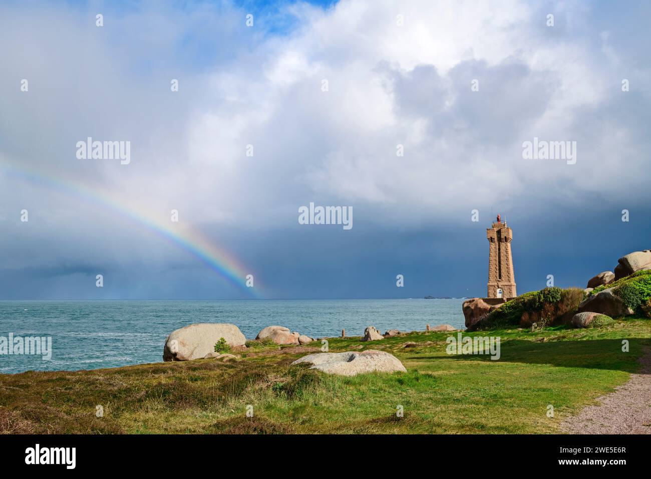 Phare de men ruz hi-res stock photography and images - Alamy